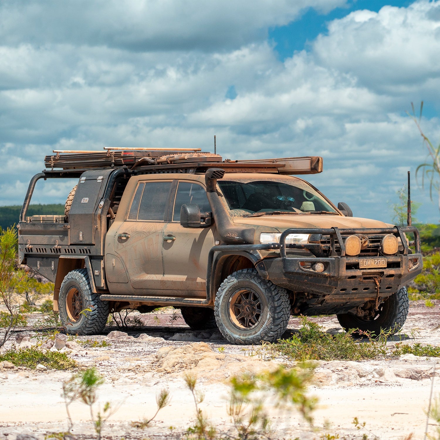 200 Series Landcruiser Dual Cab Conversion – DMW